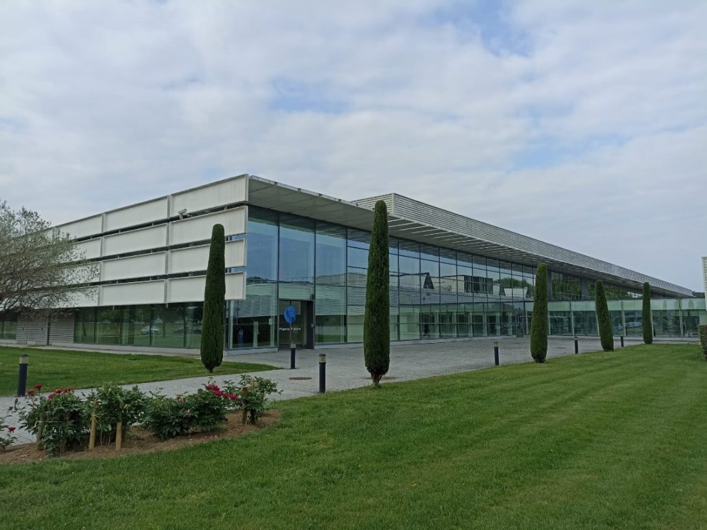 Visita a Pierre Fabre: innovación y sostenibilidad • Farmacia 24 Horas